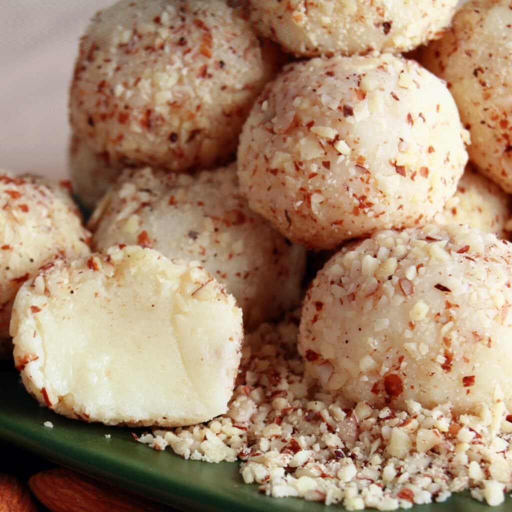 White Chocolate Almond Amaretto Truffles - Celebration Generation