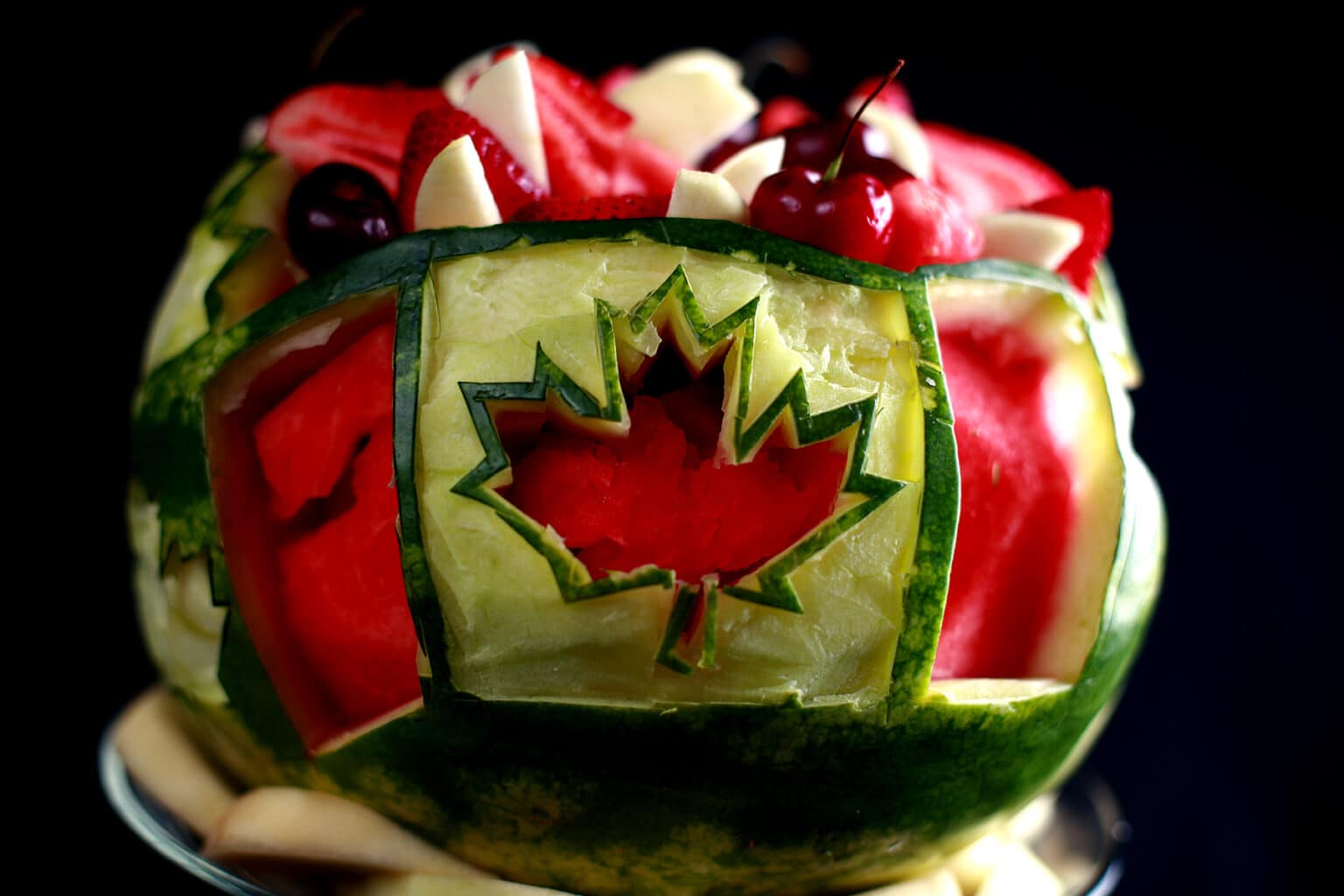 How to Carve a Canadian Watermelon Bowl! - Celebration Generation
