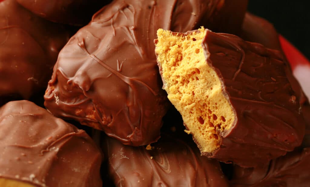 Homemade Crunchie Bars! - Celebration Generation