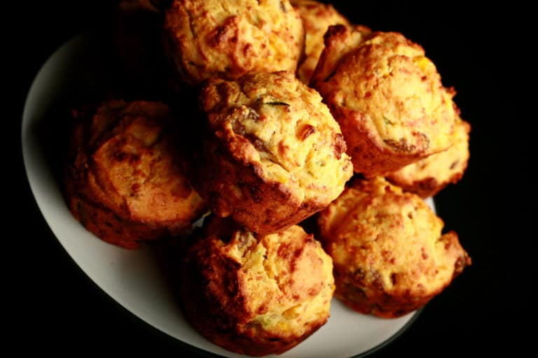 Homemade Breakfast Corn Muffins Recipe [With Fresh Sweet Corn ...