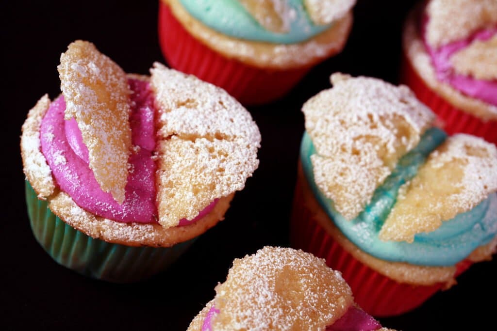 Easy Butterfly Cupcakes [British Butterfly Cupcakes / Fairy Cakes ...