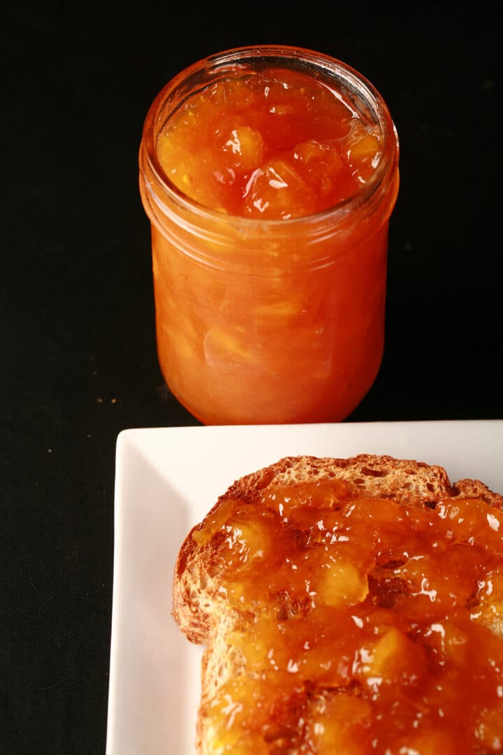Small Batch Peach Jam Recipe [No Pectin] - Celebration Generation