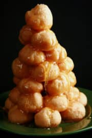 How to Make Croquembouche [French Cream Puff Tower Recipe ...