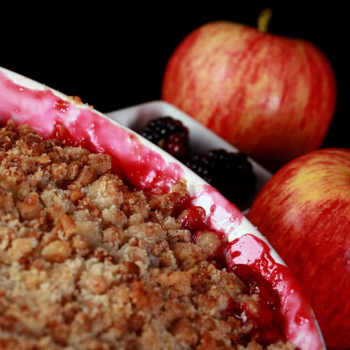 Easy Apple and Blackberry Crumble Recipe - Celebration Generation