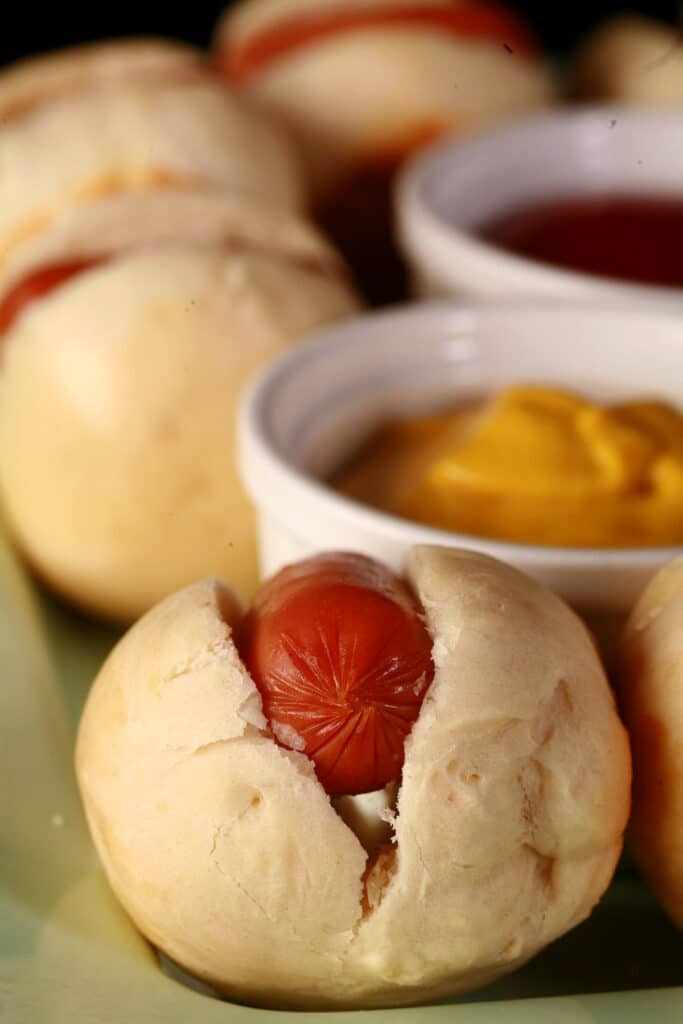 Hot Dog Sliders Recipe [Mini Slider Buns] - Celebration Generation