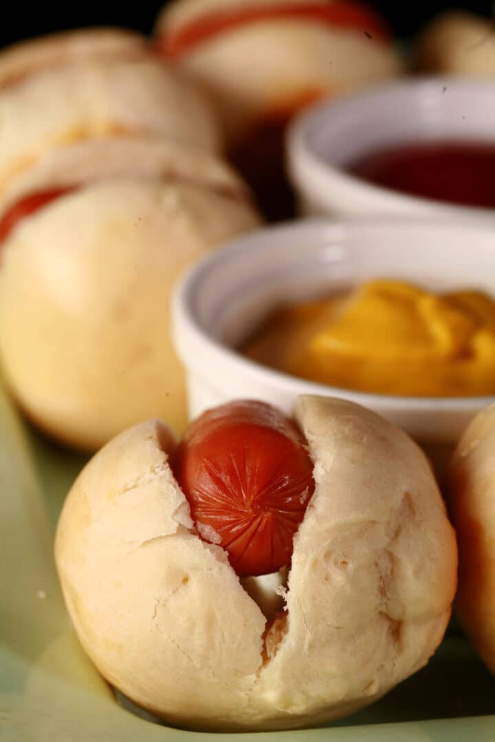 Hot Dog Sliders Recipe [Mini Slider Buns] - Celebration Generation